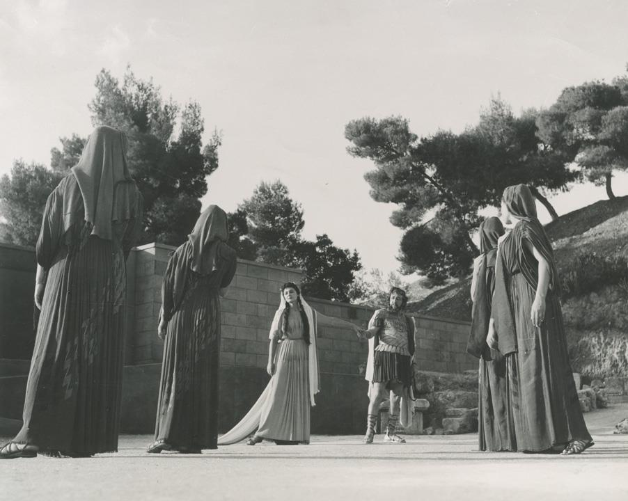 «Έφυγε» η σπουδαία ελληνίδα ηθοποιός Άννα Συνοδινού. - theatrikaprogrammata