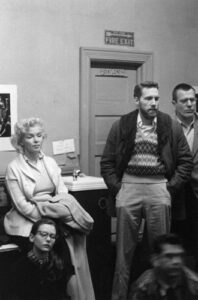 ACTORS STUDIO : Η ΘΡΥΛΙΚΗ ΠΟΡΕΙΑ ΤΗΣ ΠΙΟ ΔΙΑΣΗΜΗΣ ΔΡΑΜΑΤΙΚΗΣ ΣΧΟΛΗΣ ΚΑΙ ...