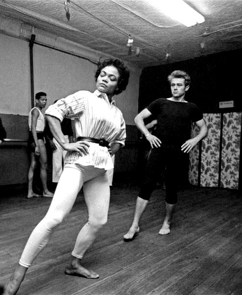 ACTORS STUDIO : Η ΘΡΥΛΙΚΗ ΠΟΡΕΙΑ ΤΗΣ ΠΙΟ ΔΙΑΣΗΜΗΣ ΔΡΑΜΑΤΙΚΗΣ ΣΧΟΛΗΣ ΚΑΙ ...